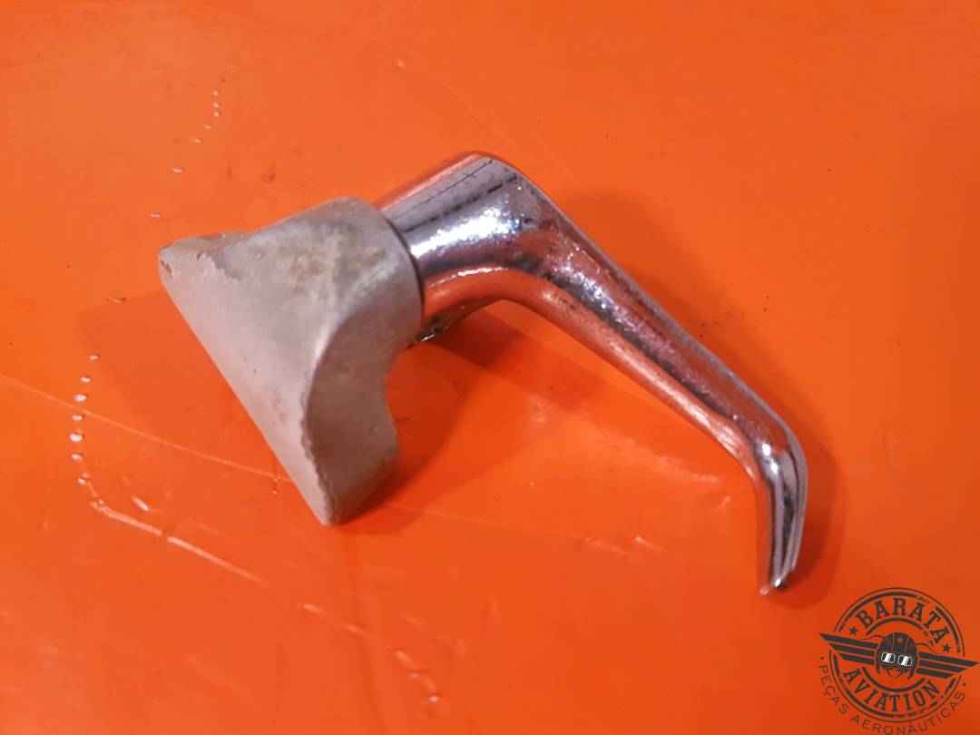 WINDOW LATCHES CESSNA L/H – Barata Aviation Parts