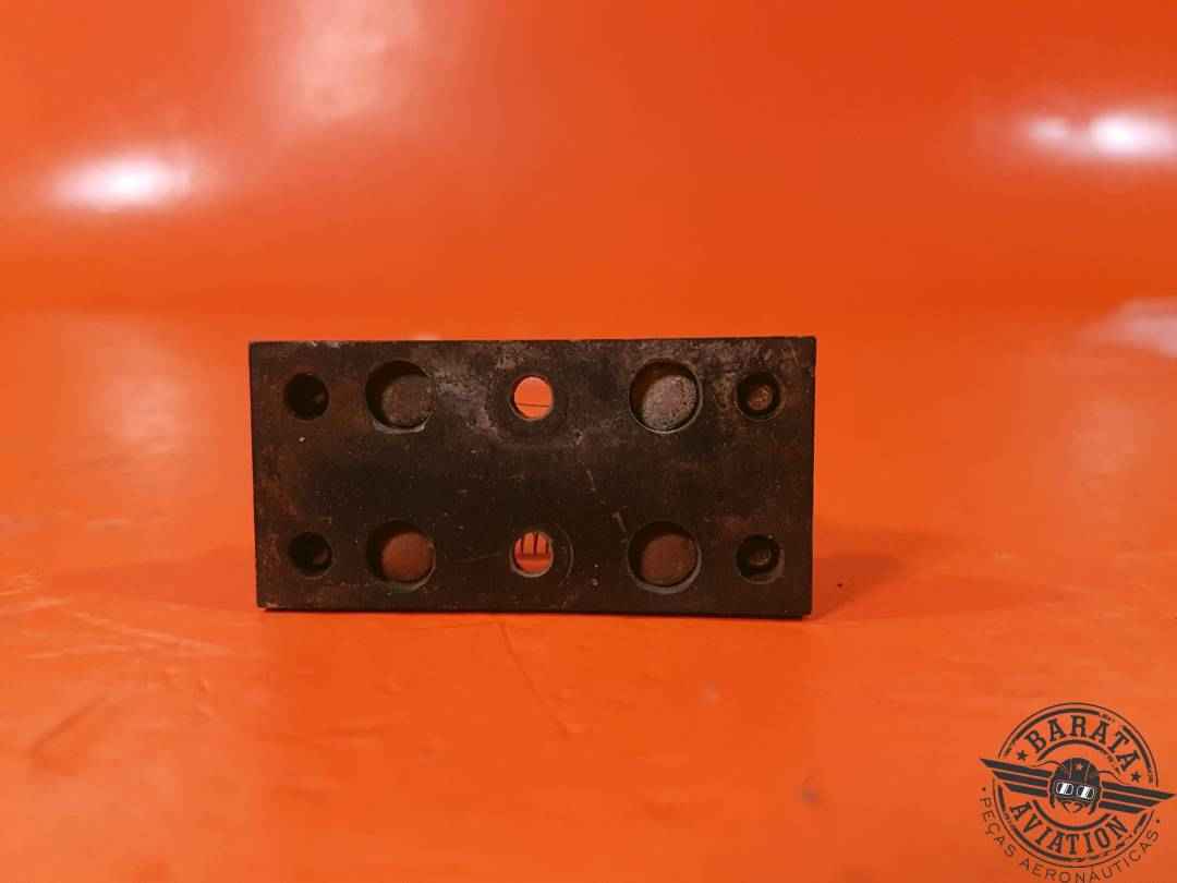 4522 Buss Fuse Block Holder- Included 2 Fuses – Barata Aviation Parts